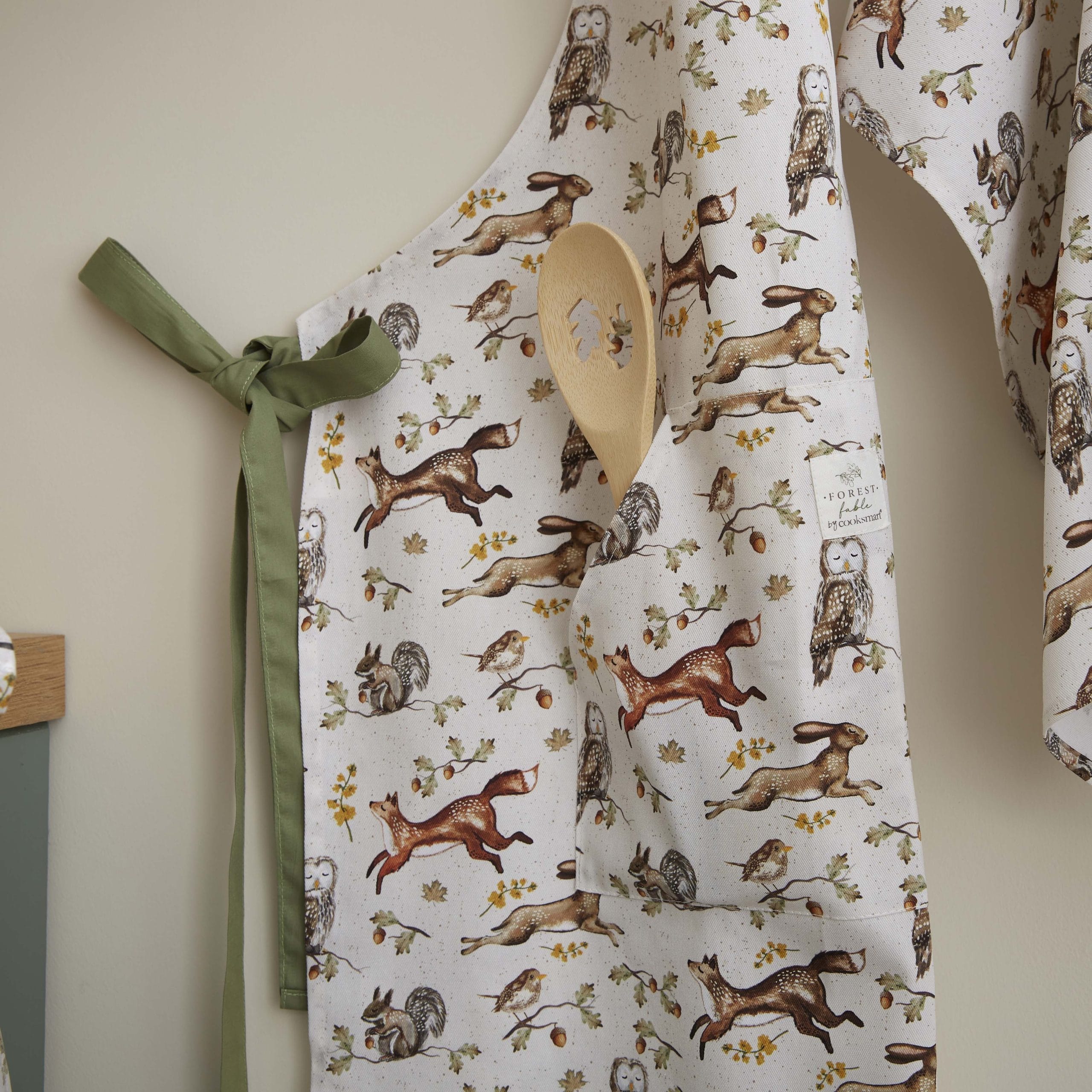 Cooksmart - Forest Fable Apron | Jeffersons Giftware